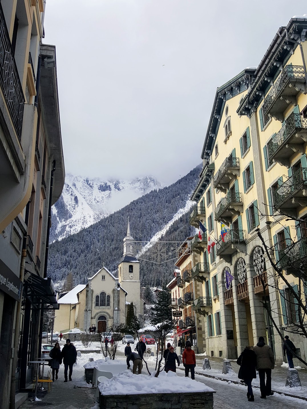 Skiing Chamonix - Cappuccino and a Dream